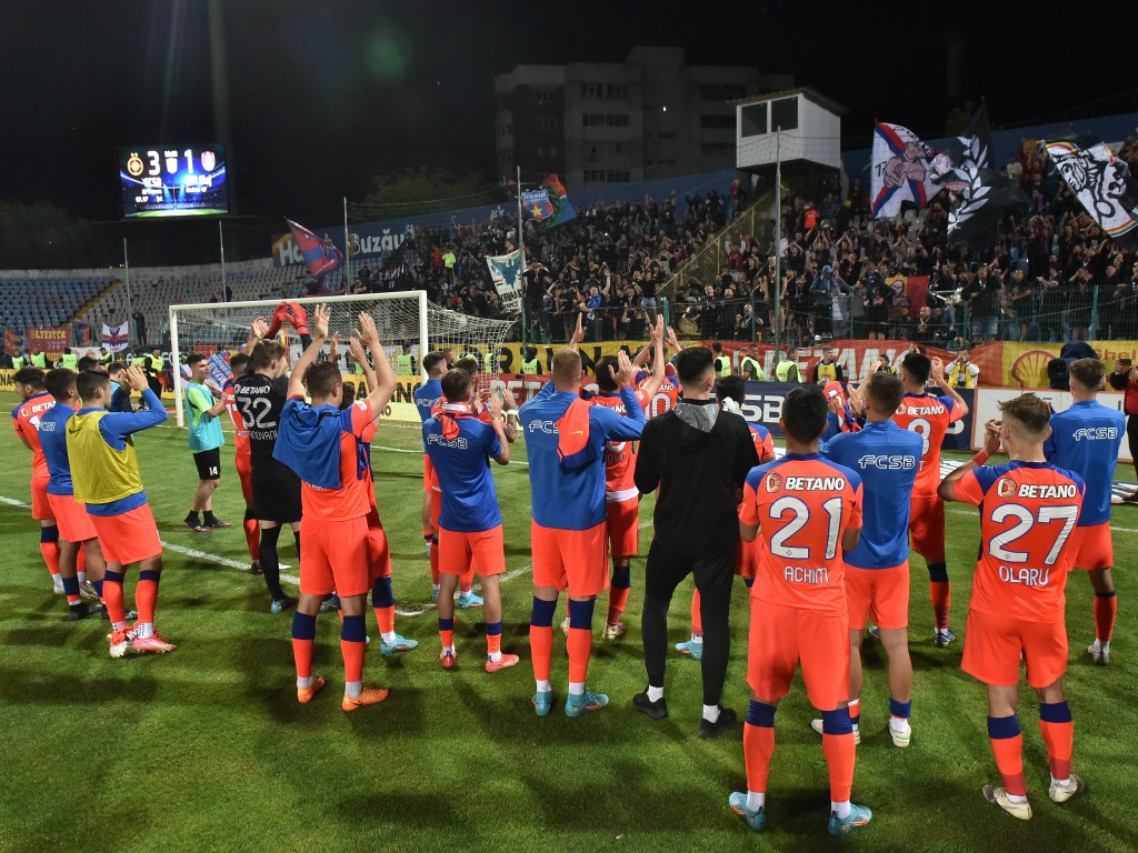 FCSB, gata să împrumute doi jucători la o echipă din SuperLiga - Primul 11